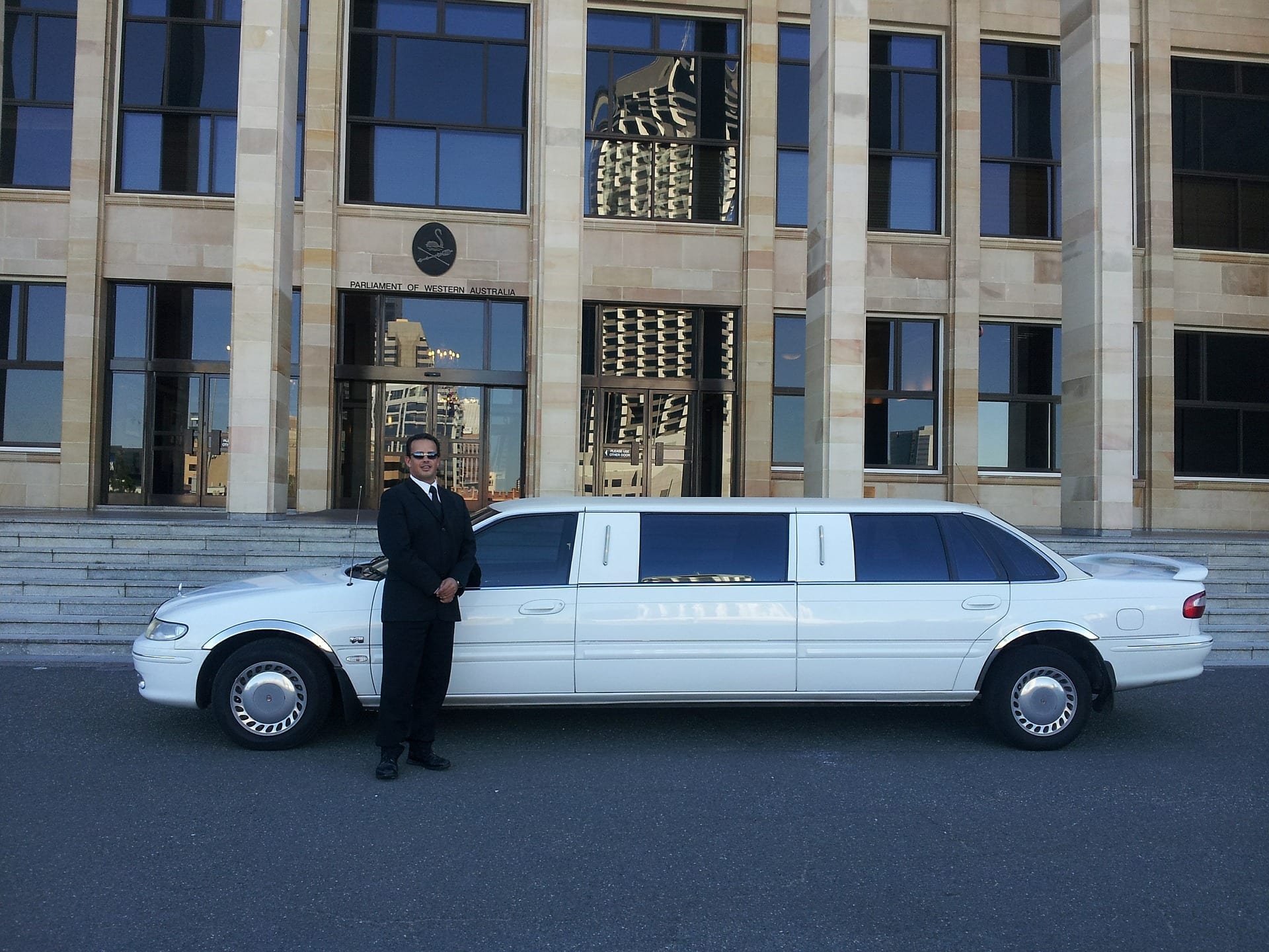 The 7 Questions You Need to Ask Your Limo Service - Dream Limousines